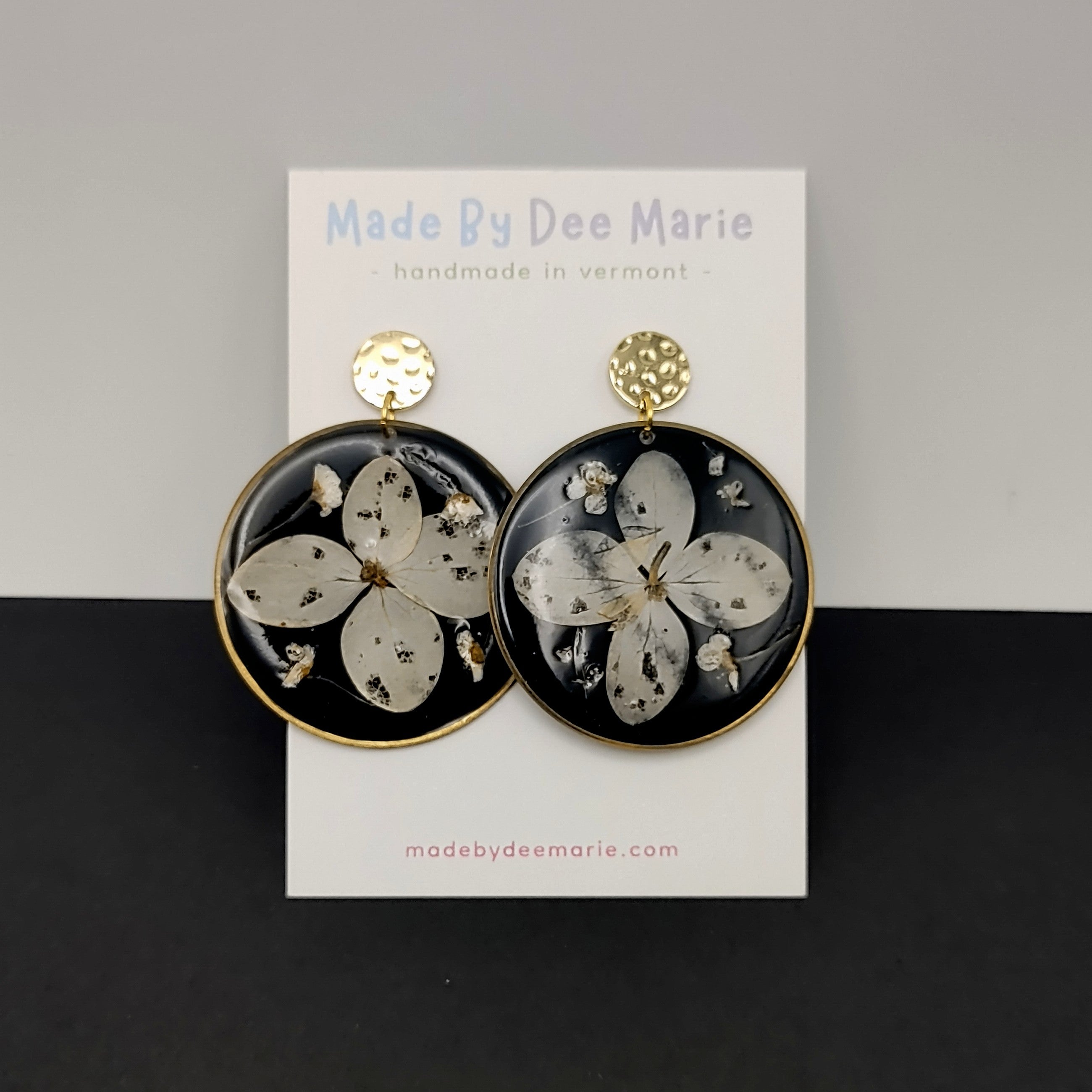 Single Hydrangea Orbs – madebydeemarie